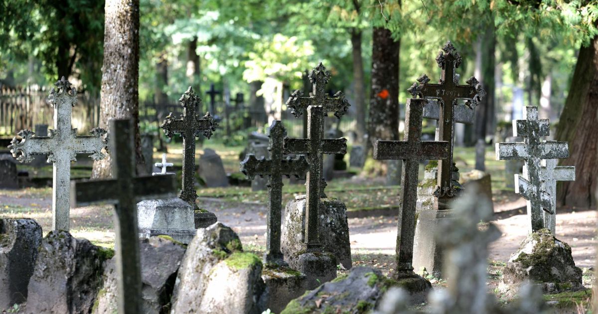 TARTU TULEMINE Raadi kalmistu lugu algab laste matusest