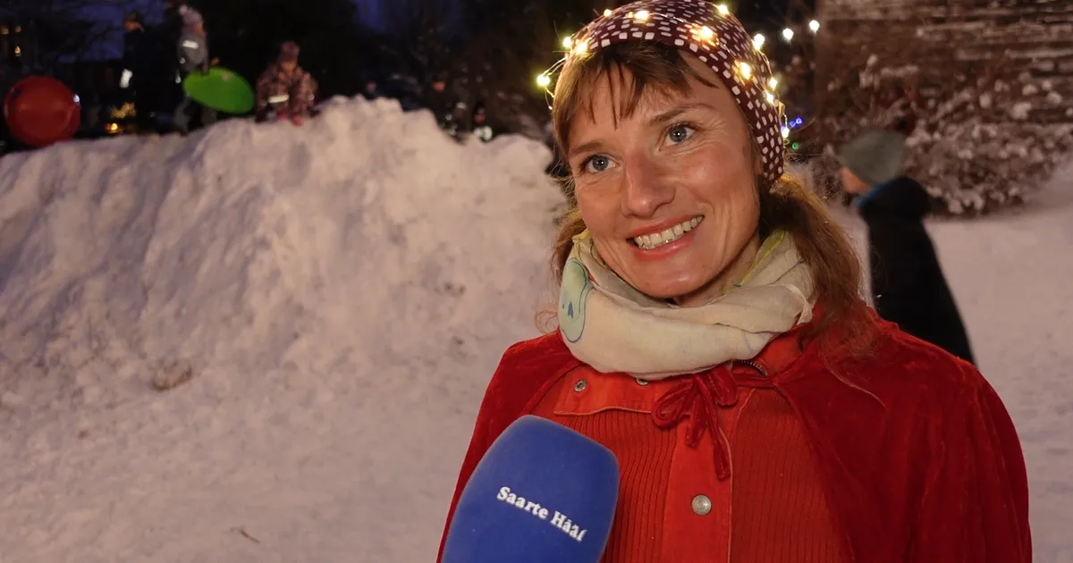 VIDEO Melsase maja hoovis avati imeilus jõulumaa