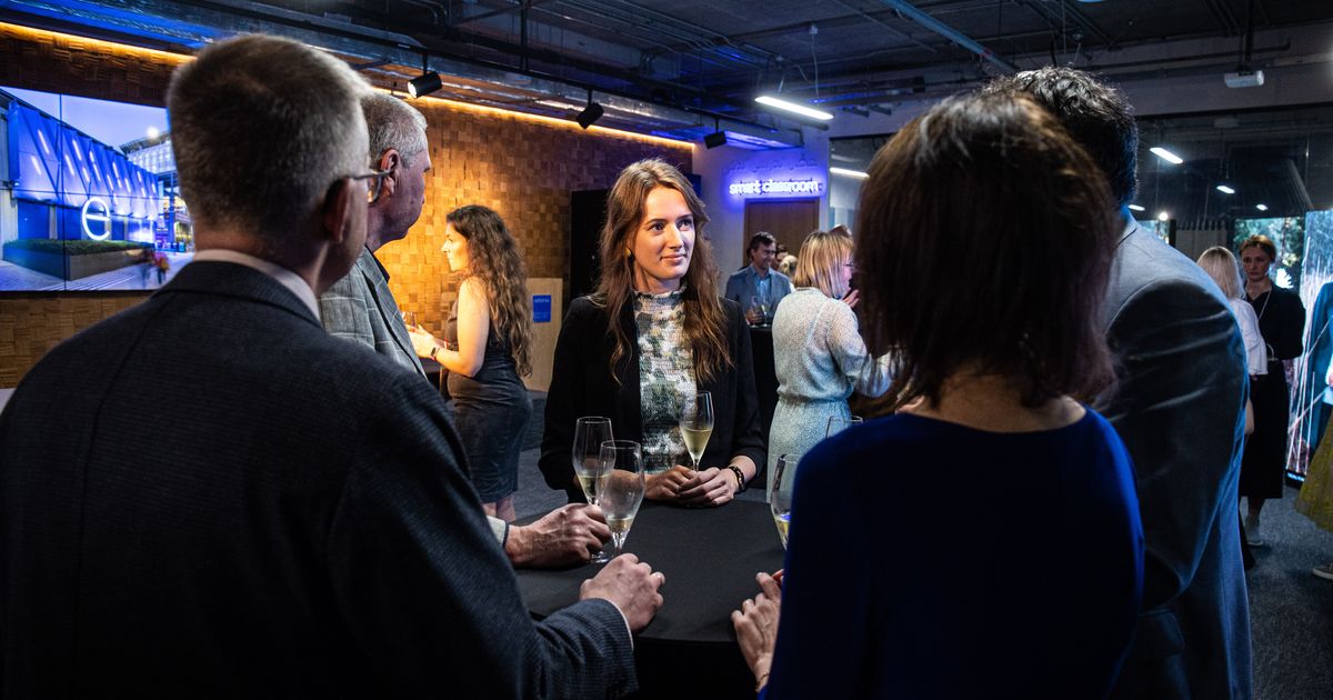 FOTOD Haridusminister Kersna tekitas EXPO-l araablaste huvi teadussaate ...