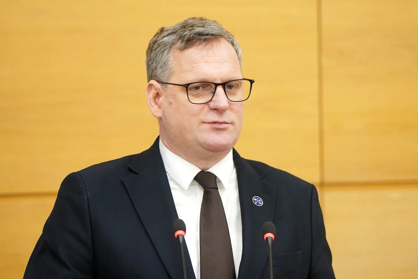 Rīgas mērs negrasās atteikties no plāniem veidot pilsētā zemo emisiju zonas