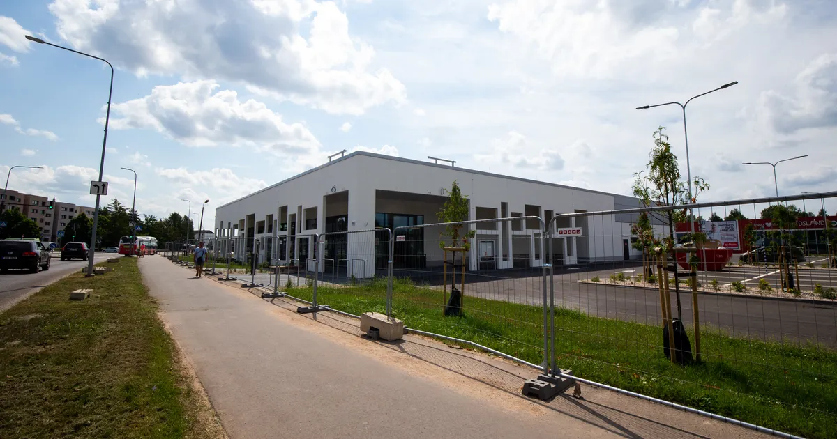 Valminud Lidli poe avamist varjutab salapära