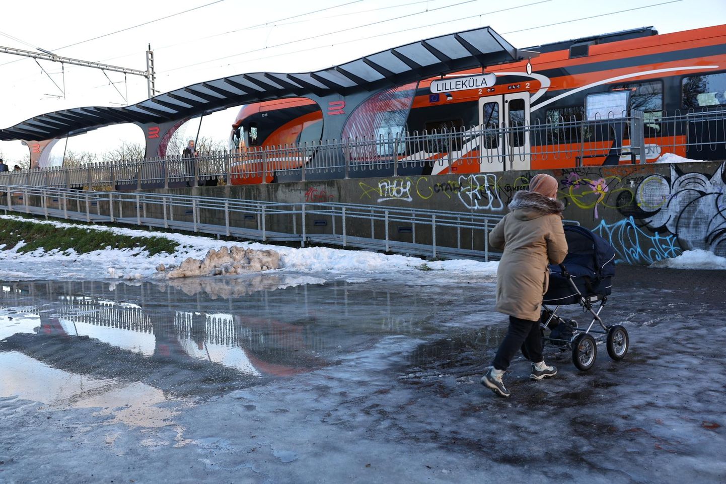 Jääpurikad ja libedus tõid mupole tööd, kuid mitte trahviraha