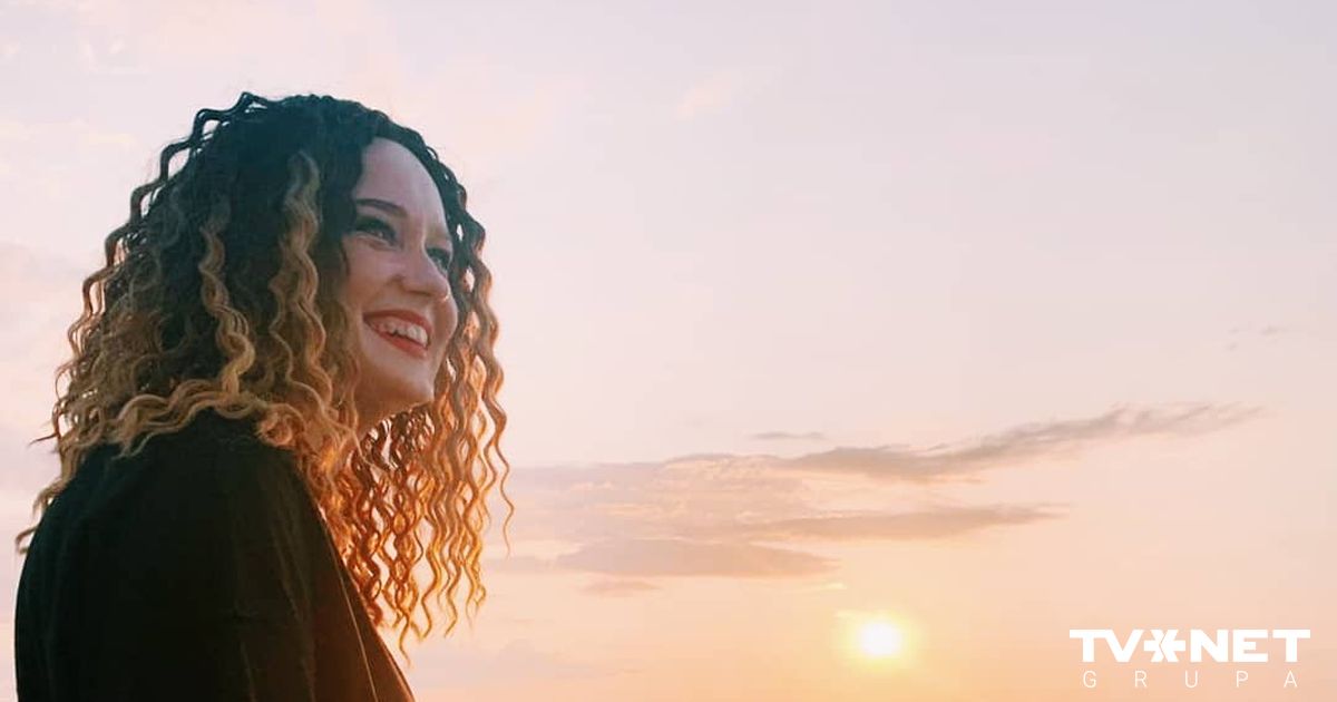 Agnese Rakovska ar asarām acīs pirmo reizi dalās detaļās par savām ...