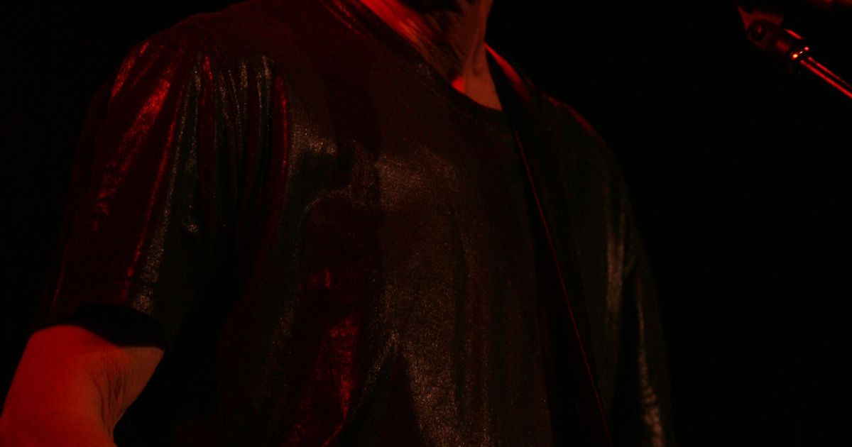 Lou Reed loobus mustade päikseprillide kandmisest - Muusika ja live ...