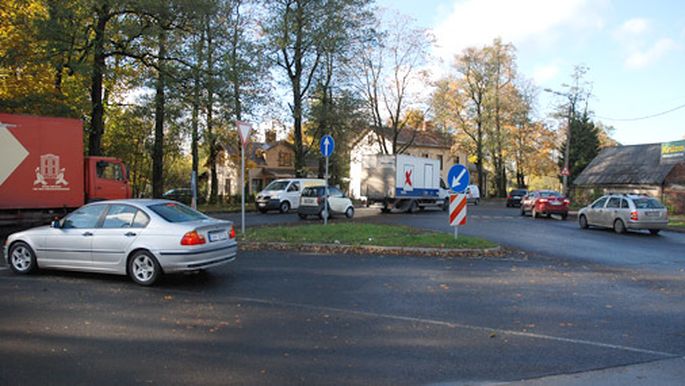 Dīvainākie un bīstamākie krustojumi Rīgā - Latvijā - Ziņas - TVNET