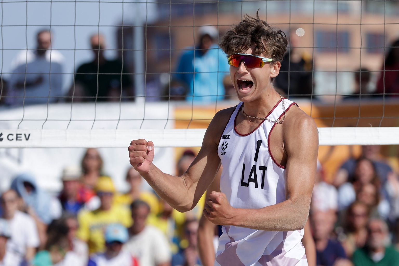 Fokerots/Auziņš iekļūst Eiropas U-18 pludmales čempionāta pusfinālā