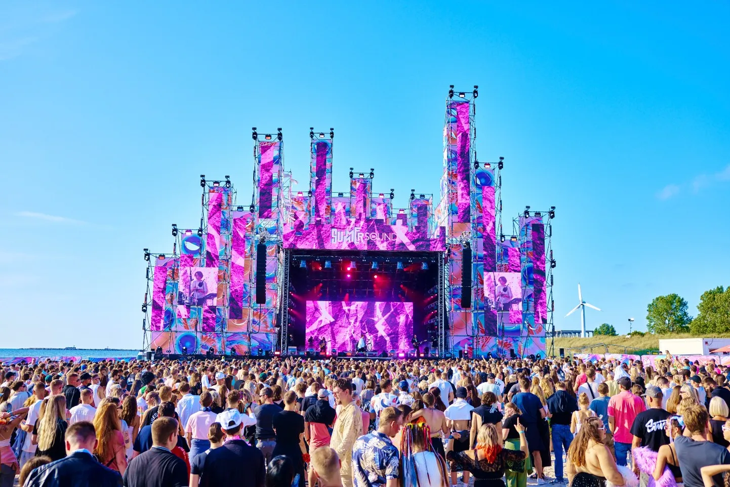 "Summer Sound 2025" pārsteidz ar unikālu šovu: "The Big Bad Hit Show"!