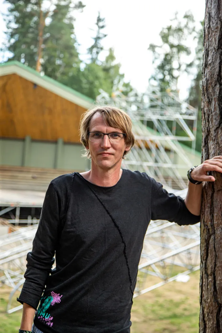 100 NÄGU Mihkel Kübar: kõige uuema teatri direktor