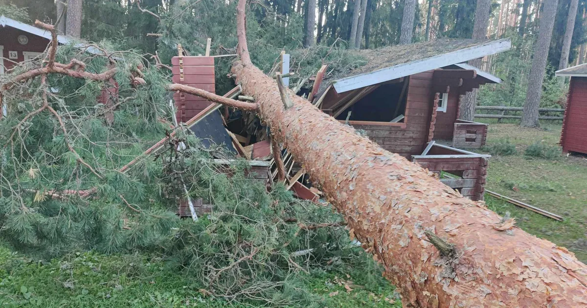 PILDID Tormi tõttu hävis kolm tervisespordikeskuse suvemaja