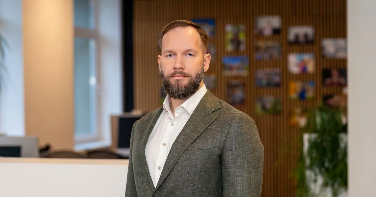 AS-I HOOLEKANDETEENUSED JUHT miks elu neljakesi ühes toas ei ole lahendus