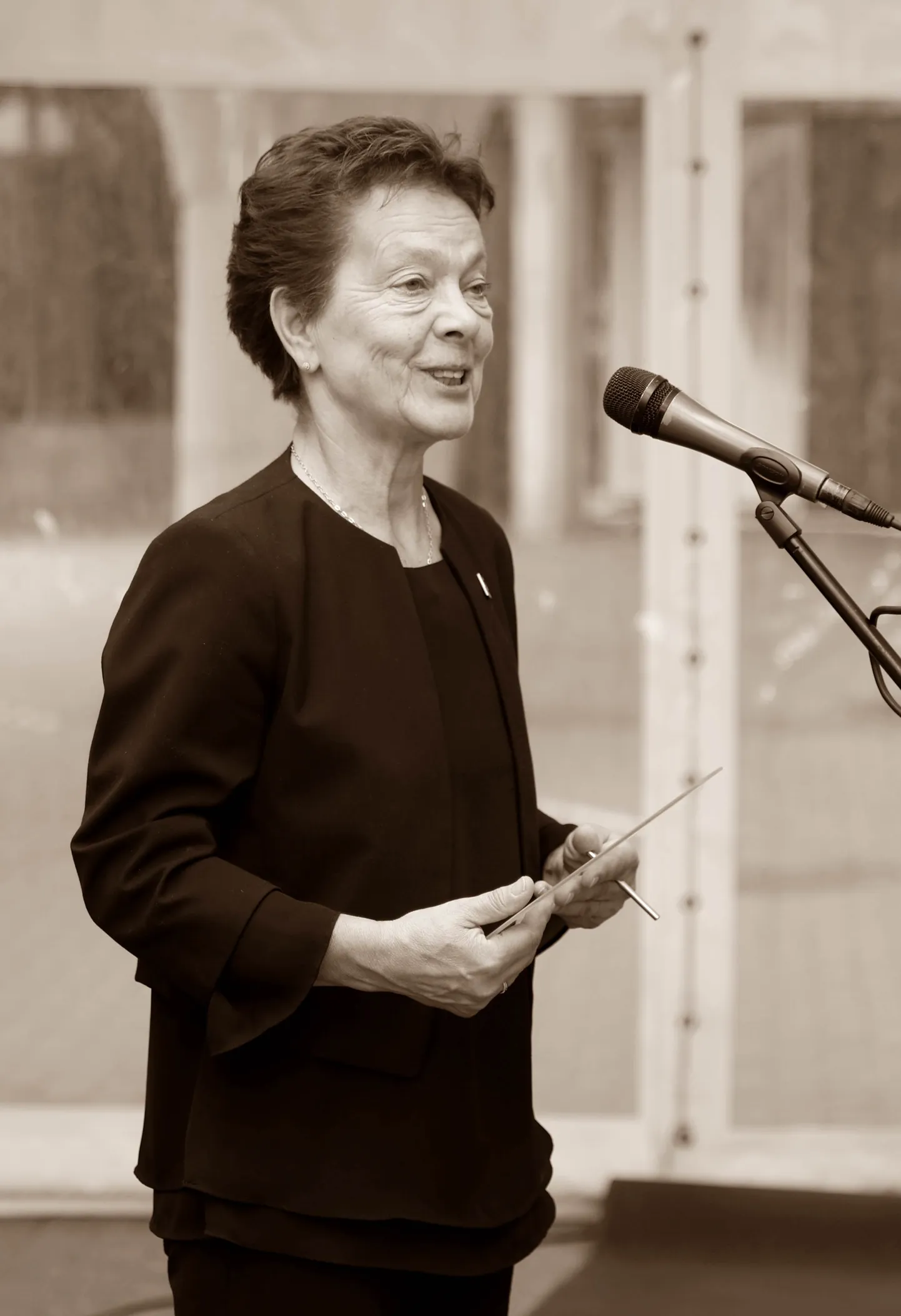 President ja tuntud inimesed meenutavad Krista Aru