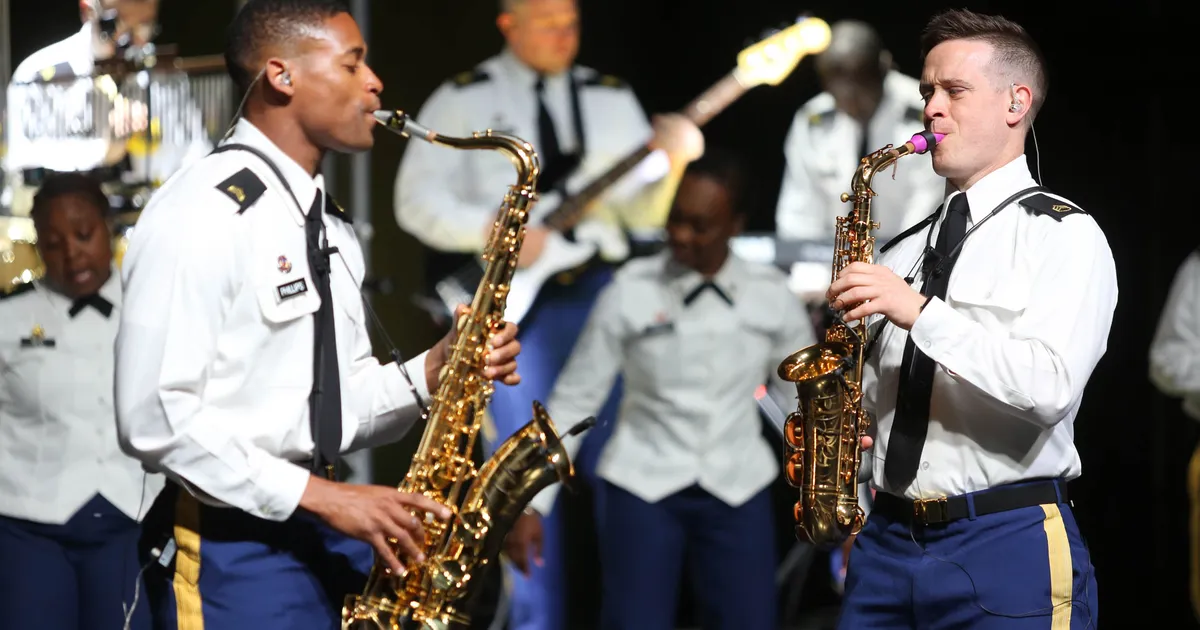 GALERII, VIDEO USA saatkond tähistas Valgas Eesti-Ameerika suhete ...