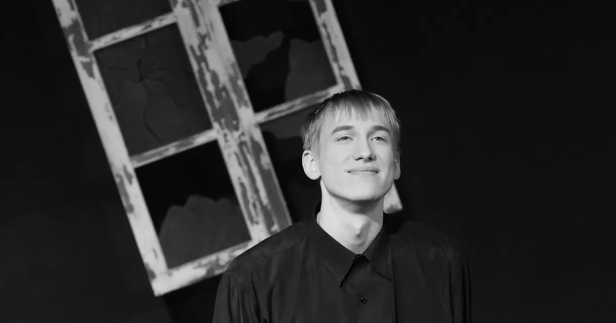 Suri Lauri Saatpalu näitlejast poeg Ekke Märten