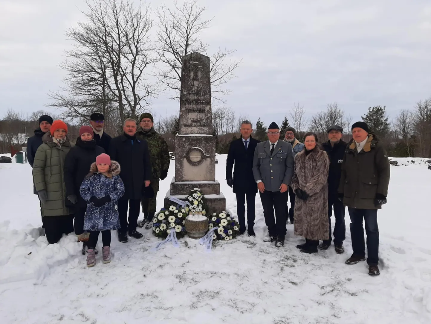 Vabadussõja ausammaste juures süüdati küünlad