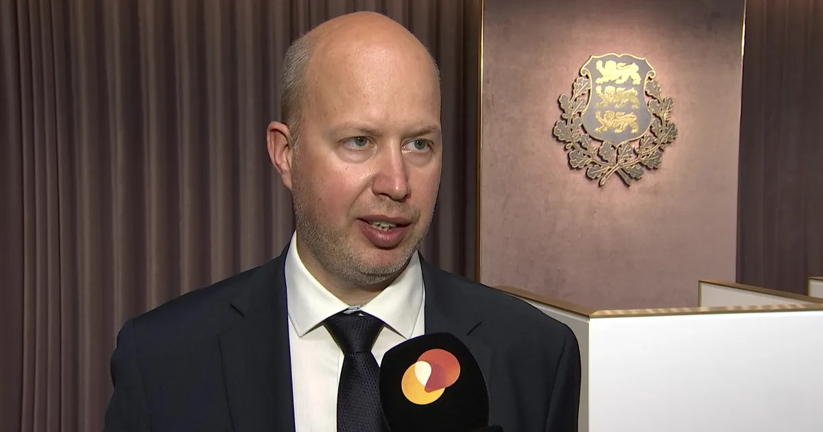 Kümnete tuhandete süütute inimeste pealtkuulamine jätkub siseminister ...
