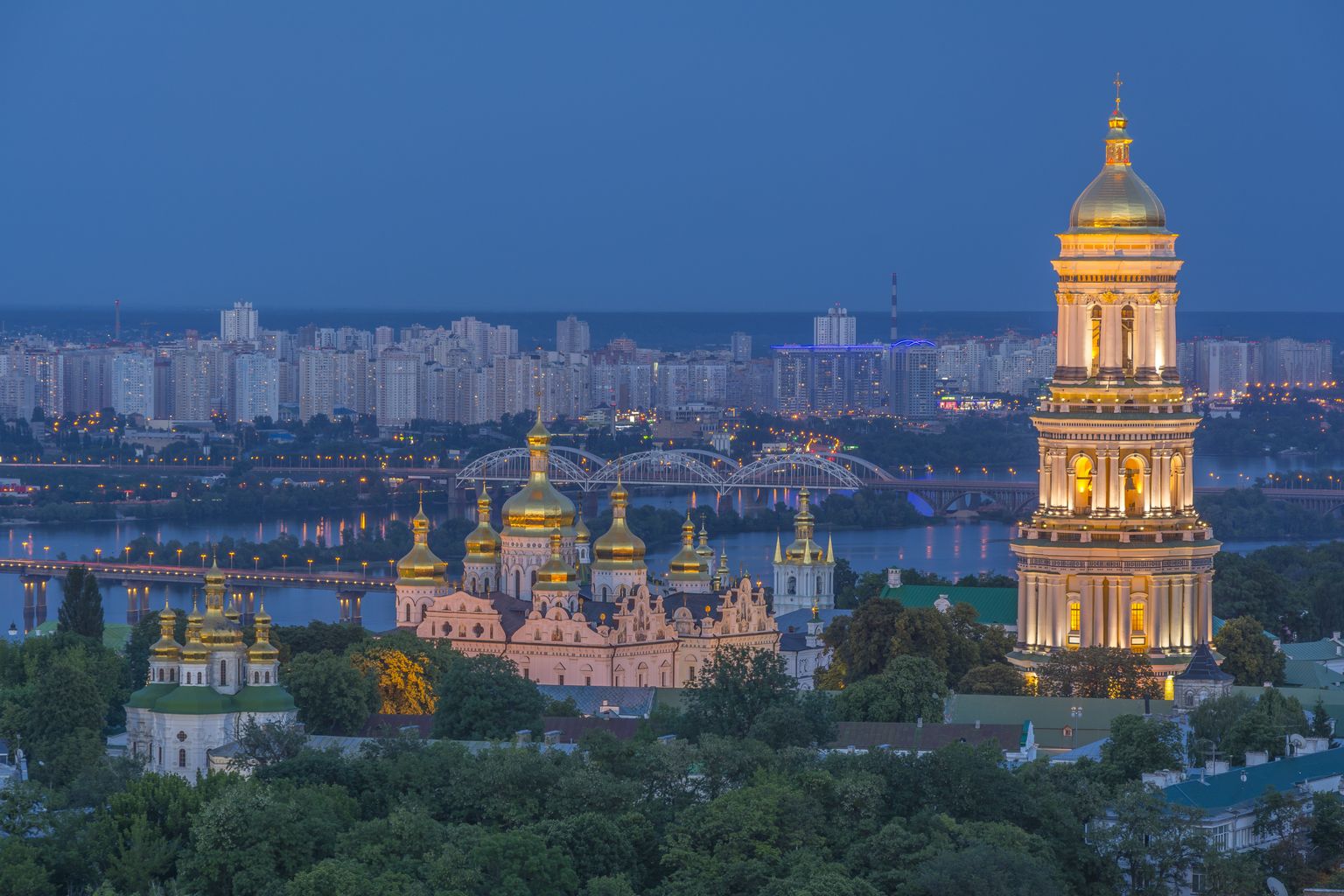 Ukrainā veic kratīšanu Maskavas patriarhāta dievnamos un klosteros