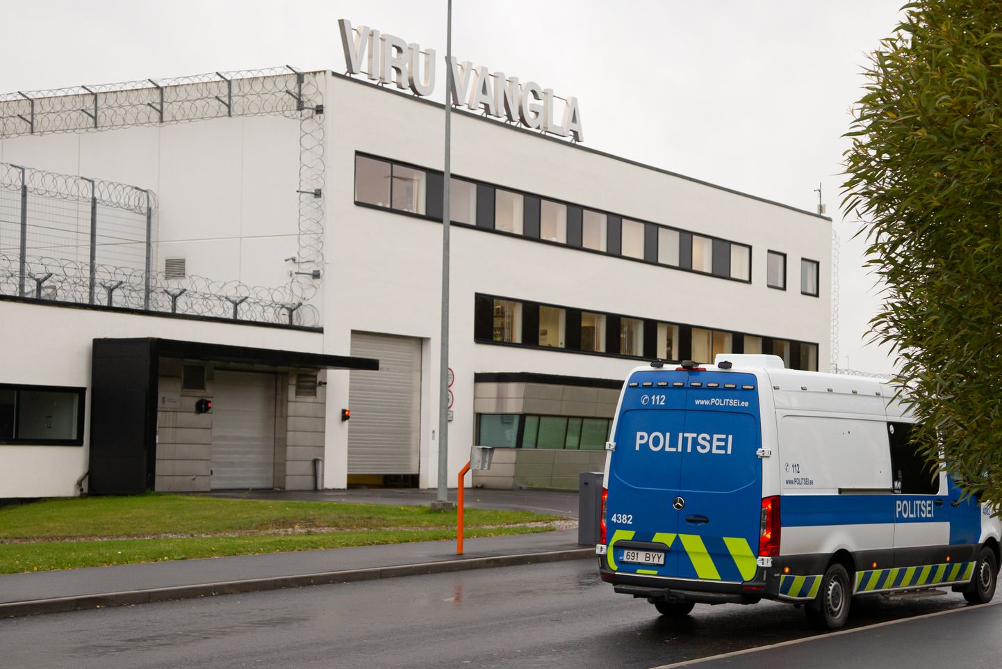 Viru vangla ei kavatse nälja üle kaebavatele vangidele rohkem süüa anda