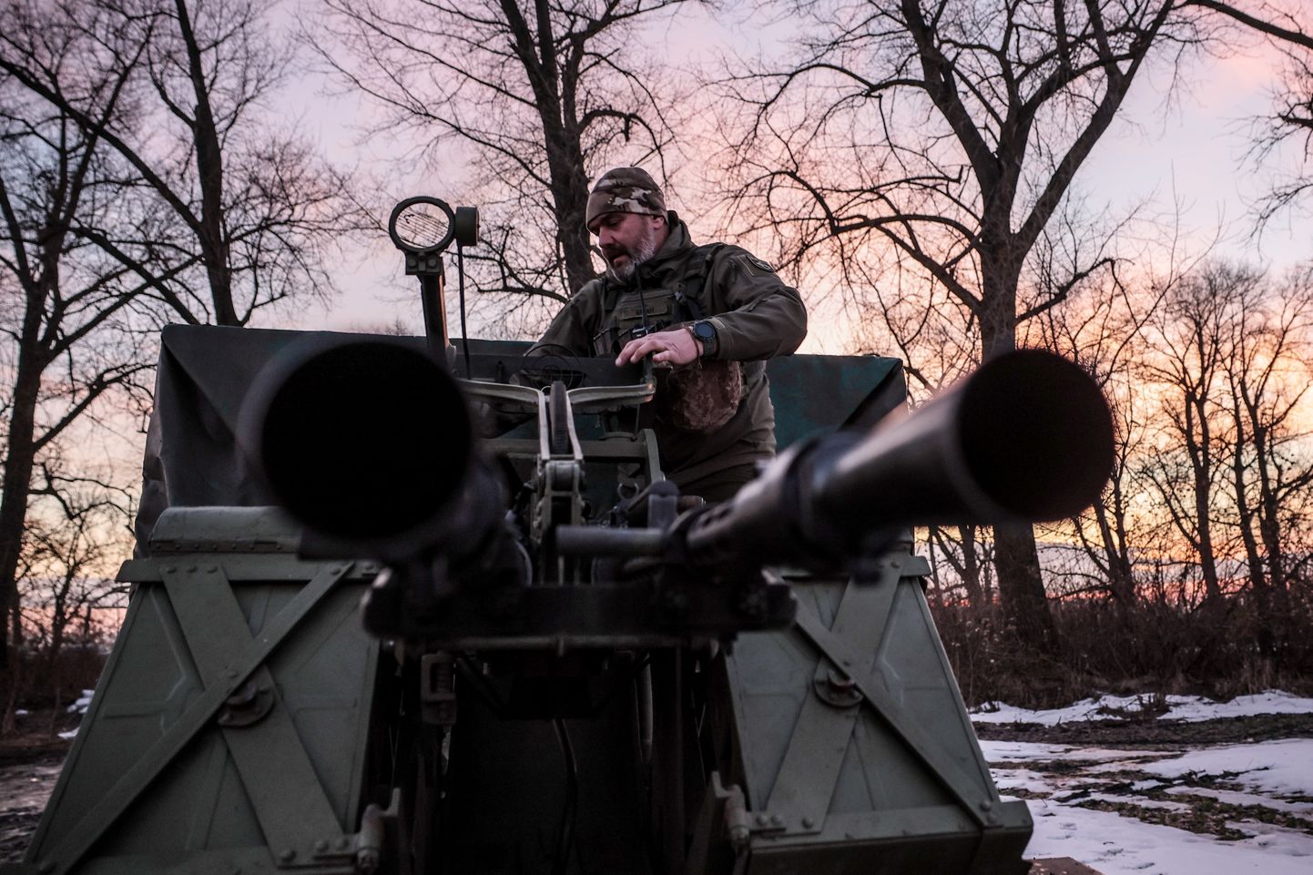 VIDEO Ukraina sola turpināt krievu kara lidmašīnu iznīcināšanu