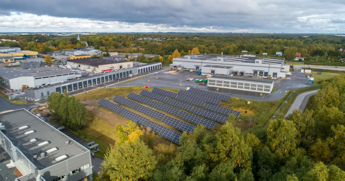 FOTOD ABB paneb Tallinna külje all oleva tehase käima päikeseenergiaga
