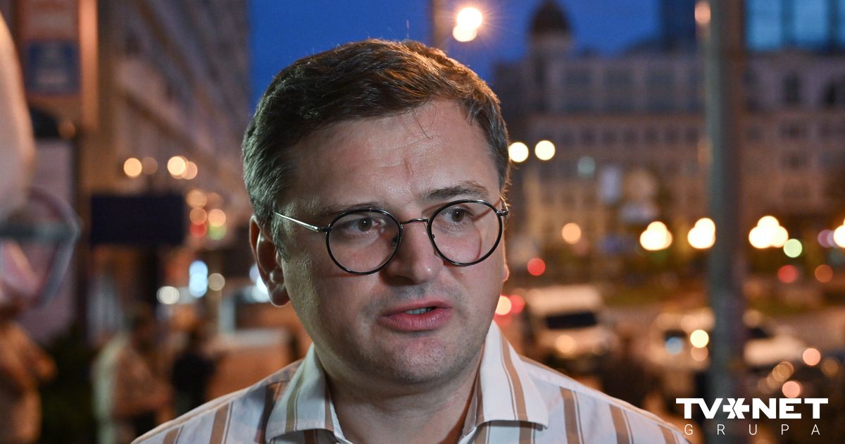 Kuleba: Ukraina cer drīz saņemt Čehijas iniciatīvas iegādātos šāviņus