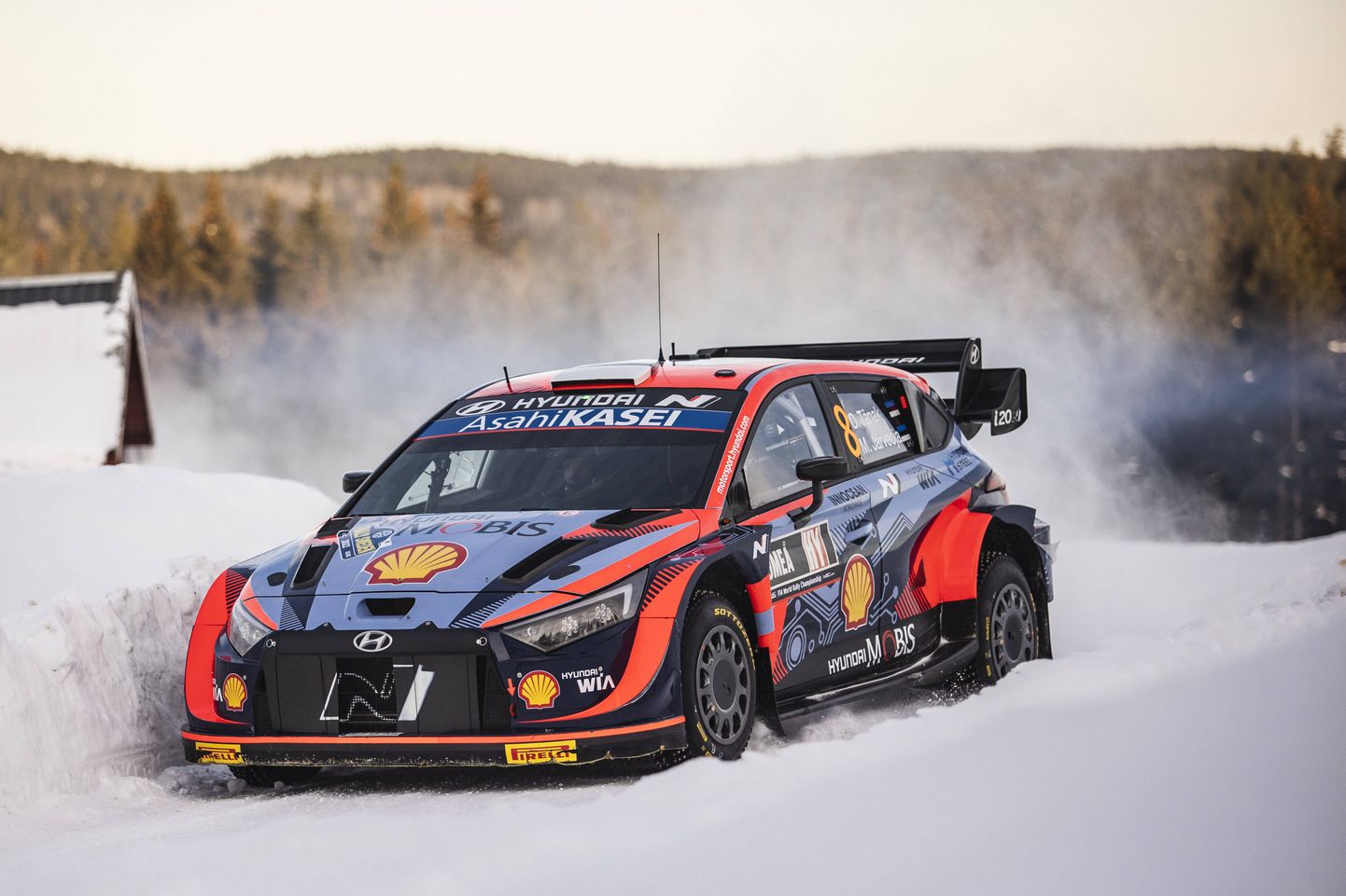 Hyundai ralliautot testinud Lappi: juhitavusega küll sellel autol ...
