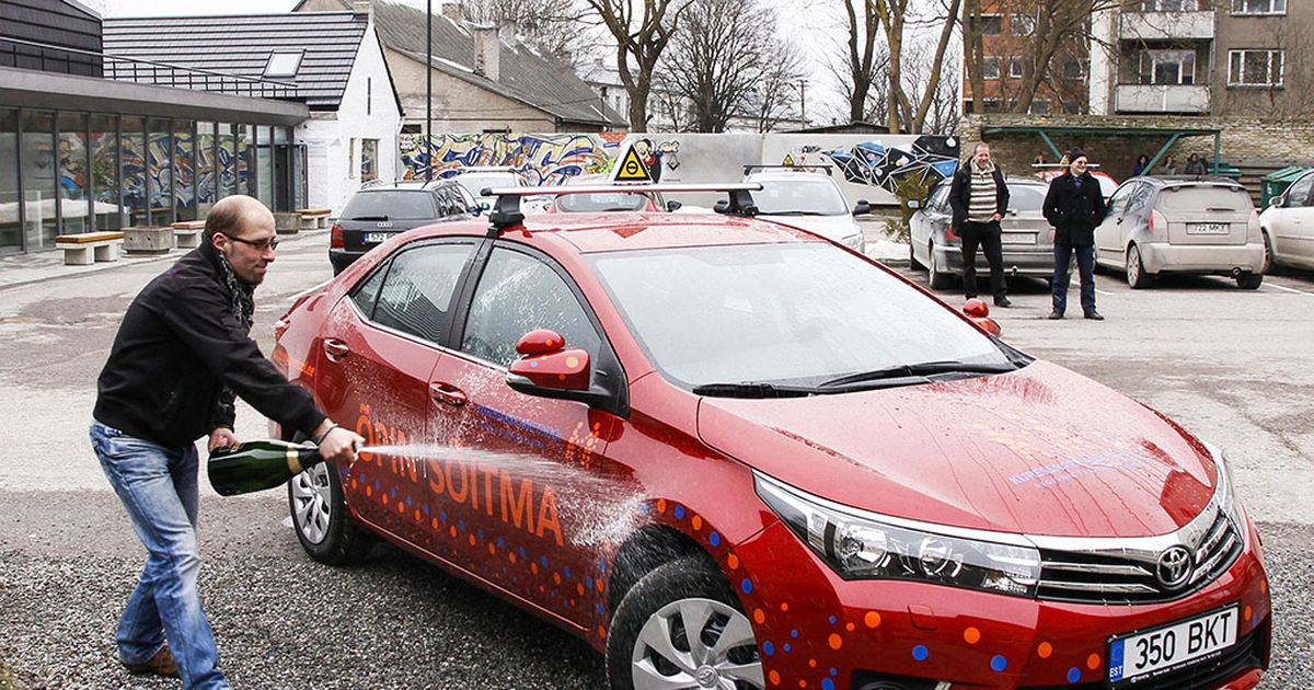 Ametikool lõpetab tasulise autokooliteenuse pakkumise
