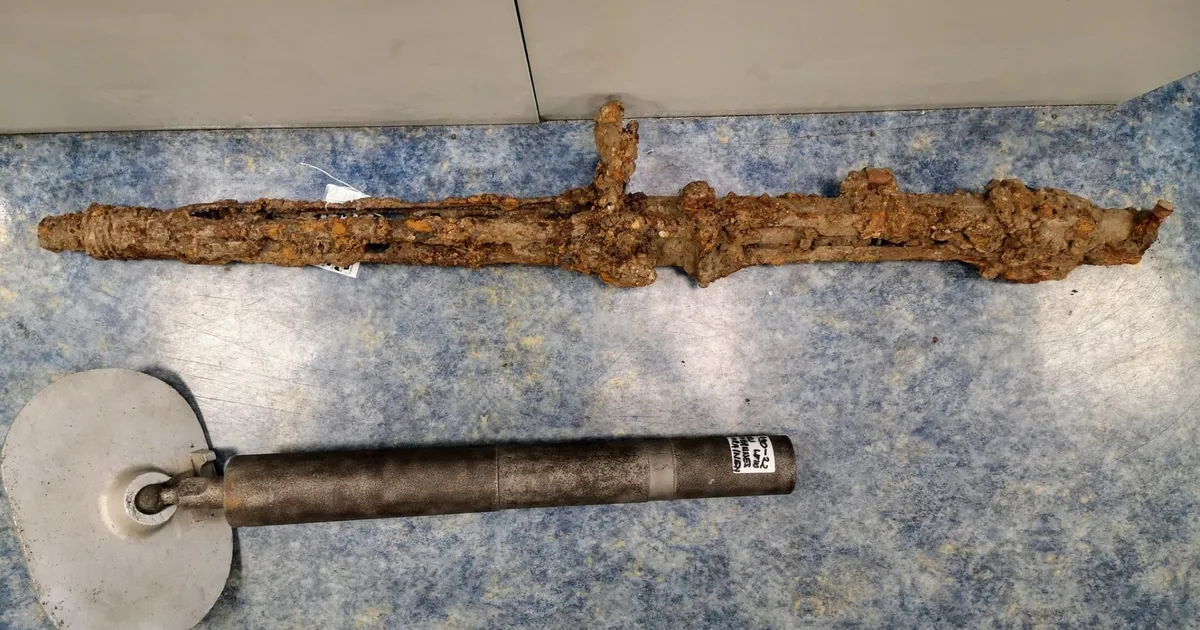 PILDID Ebaseaduslike relvade seas jõuavad politseimajja ka ...