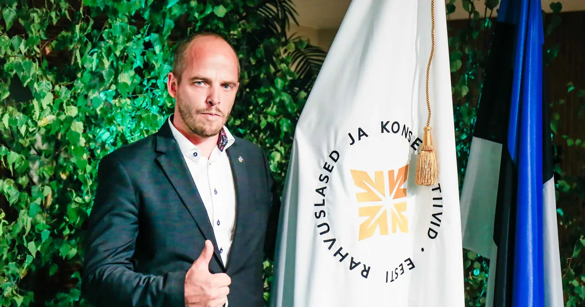 VIDEOINTERVJUU ERKi uus esimees Silver Kuusik: teiste erakondade ...