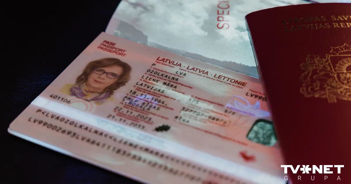 FOTO Kā izskatās jaunā parauga Latvijas pases?