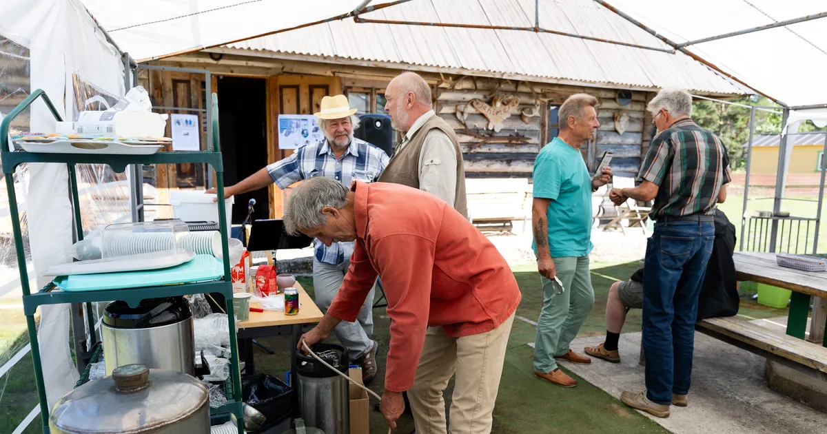 MEREMEESTE JUTUD Sargasso mere kullakoormad ja Orumetsa šampanja