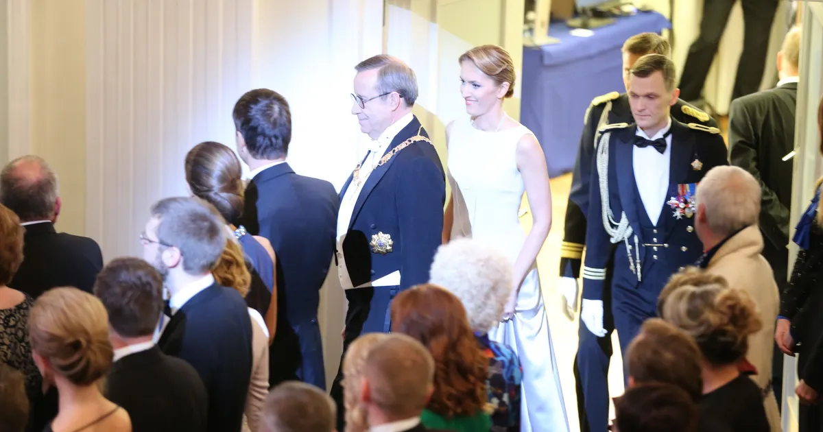 Esileedi Ieva Ilves kannab tänasel presidendi vastuvõtul tuntud läti ...