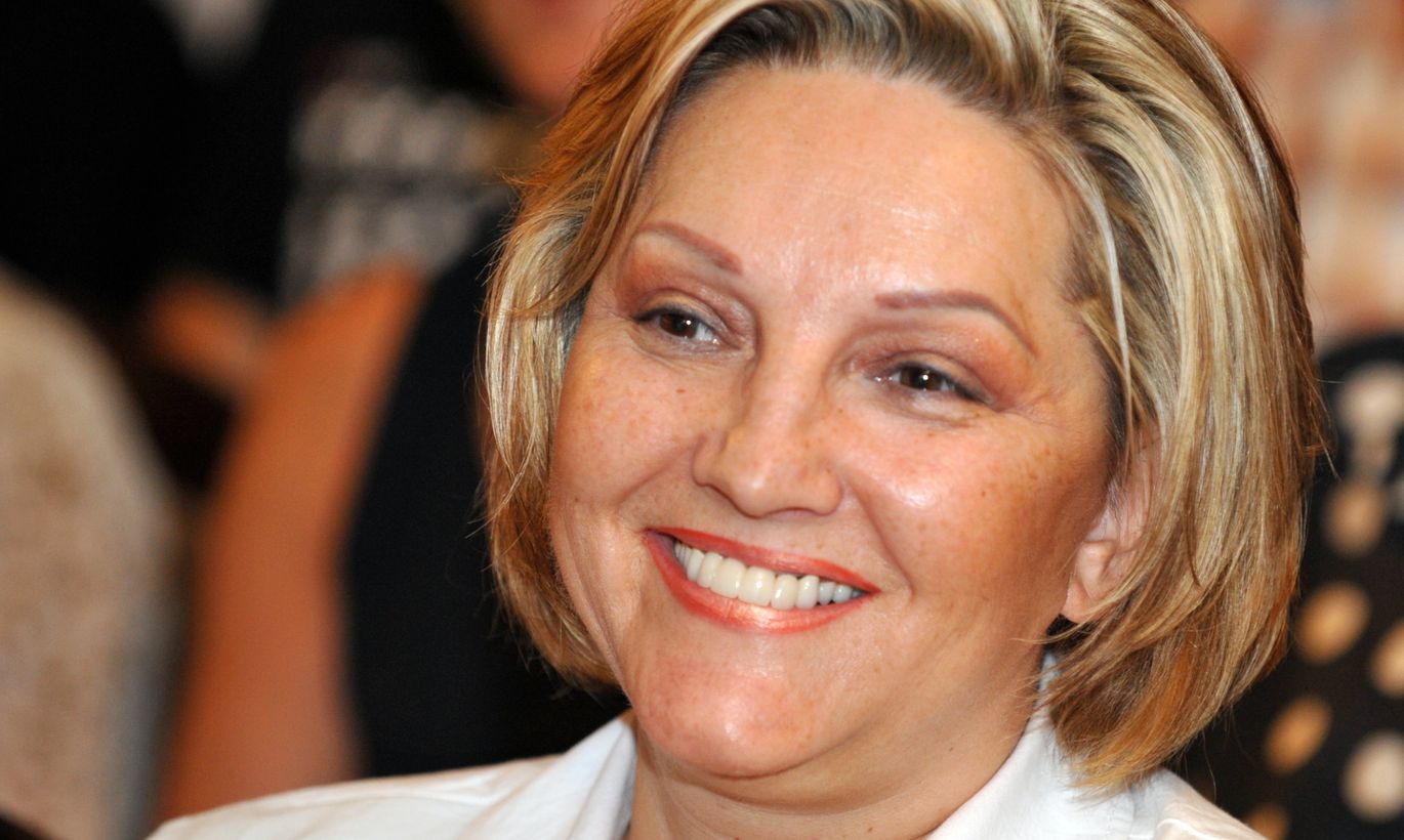 No darba teātrī atbrīvota aktrise Gunta Virkava - Kultūra - Apollo.lv ...