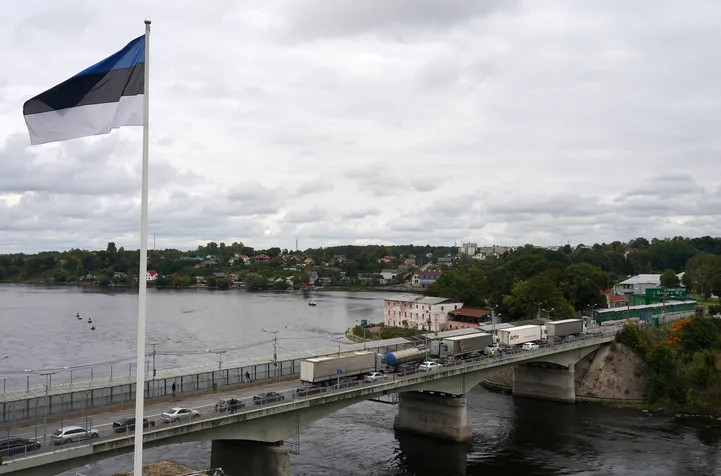 VIDEO Svētdien Narvas upē pamanīts Krievijas robežsardzes kuteris ar ...