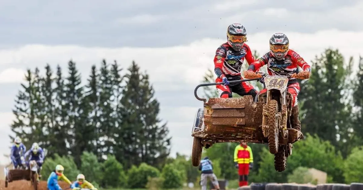 Kolmapäevakross meelitas Pärnusse 64 motosportlast