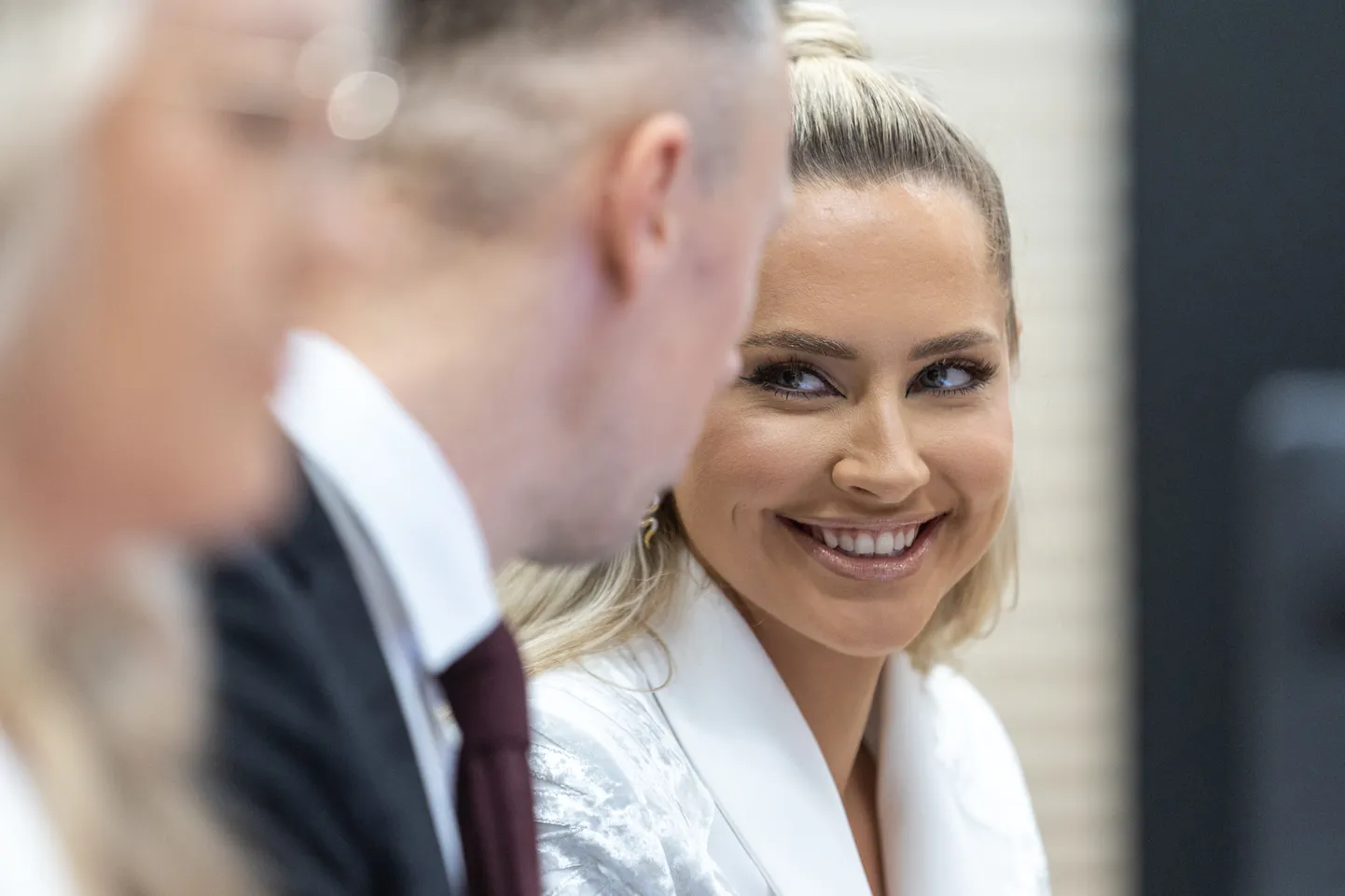 Brigitte Susanne Hunt vabandab oma käitumise pärast kohtusaalis ...