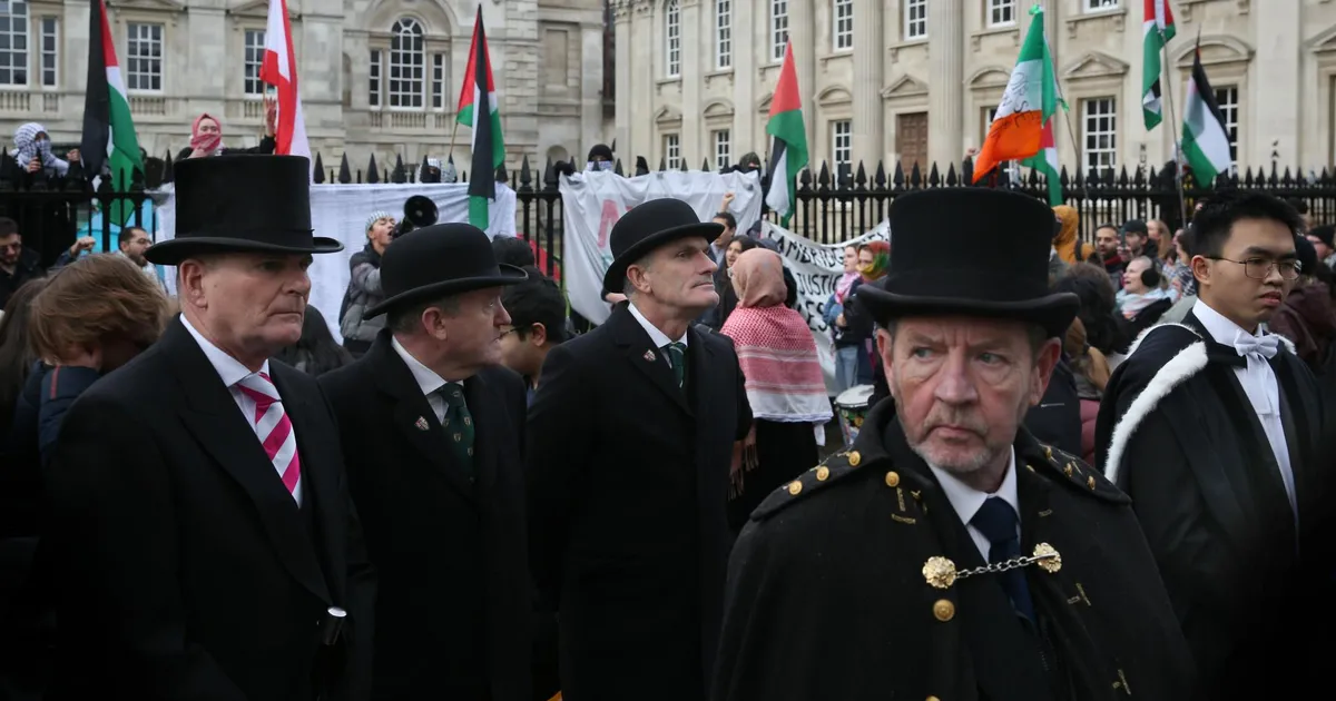VOLDEMAR TOMUSK Ülikoolid peaks lõpetama (kõlvatu) enesemüümise