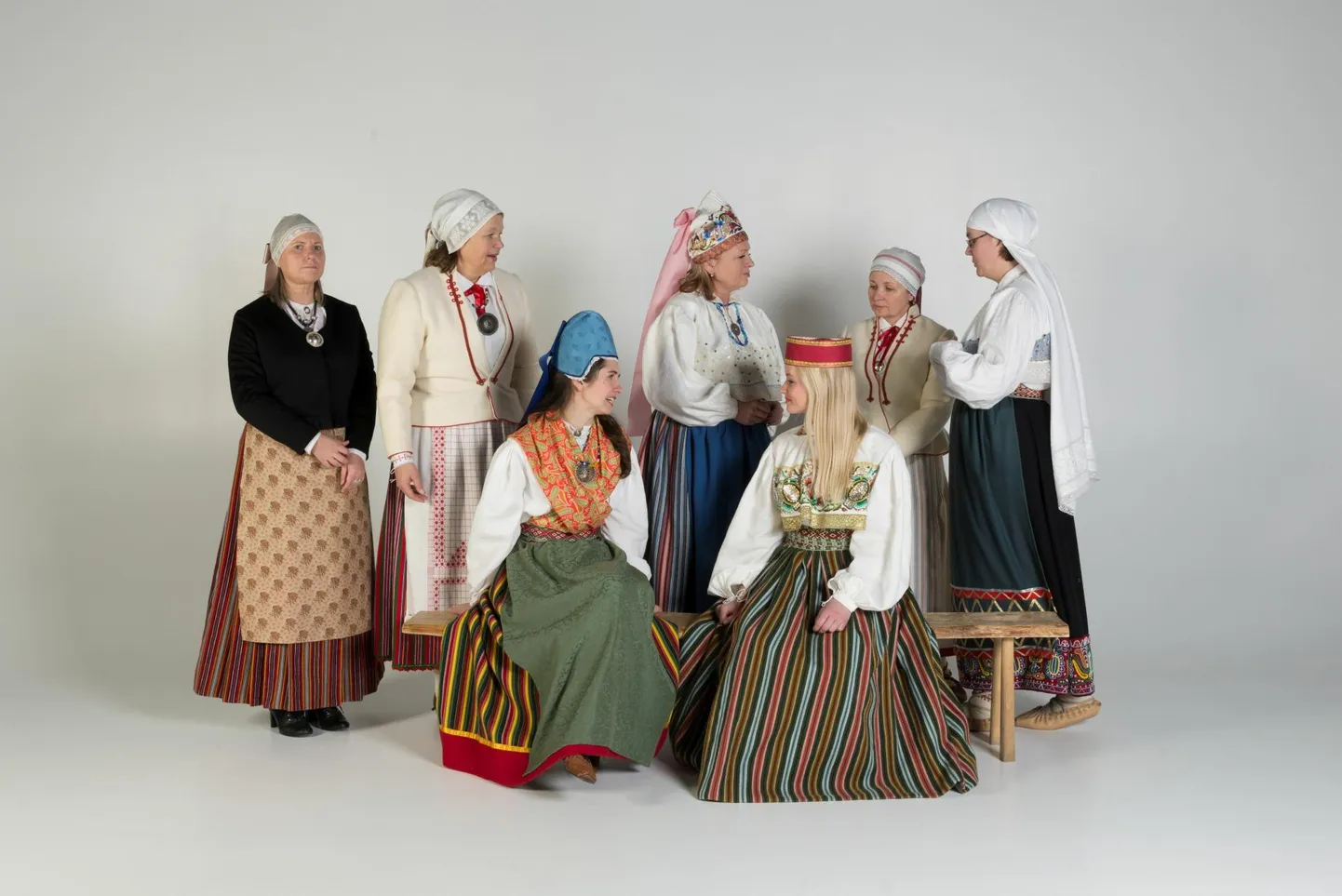 PÕNEV AJALUGU Miks meil on just sellised rahvariided?