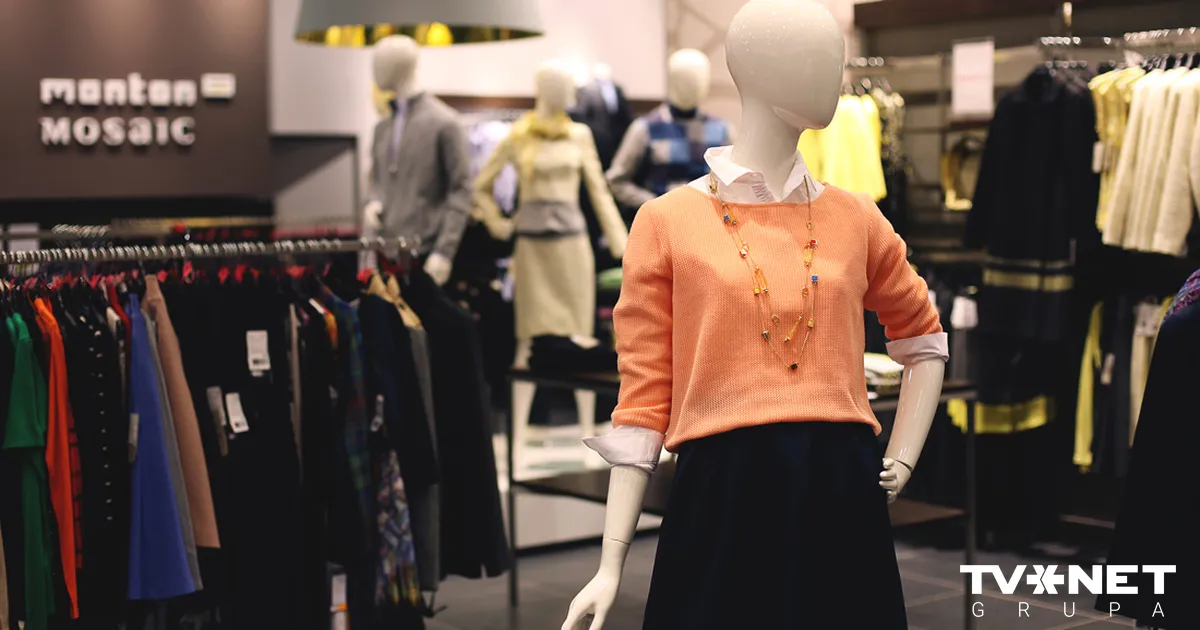 Viena balta blūze – četri dažādi stili. Stilistes ieteikumi