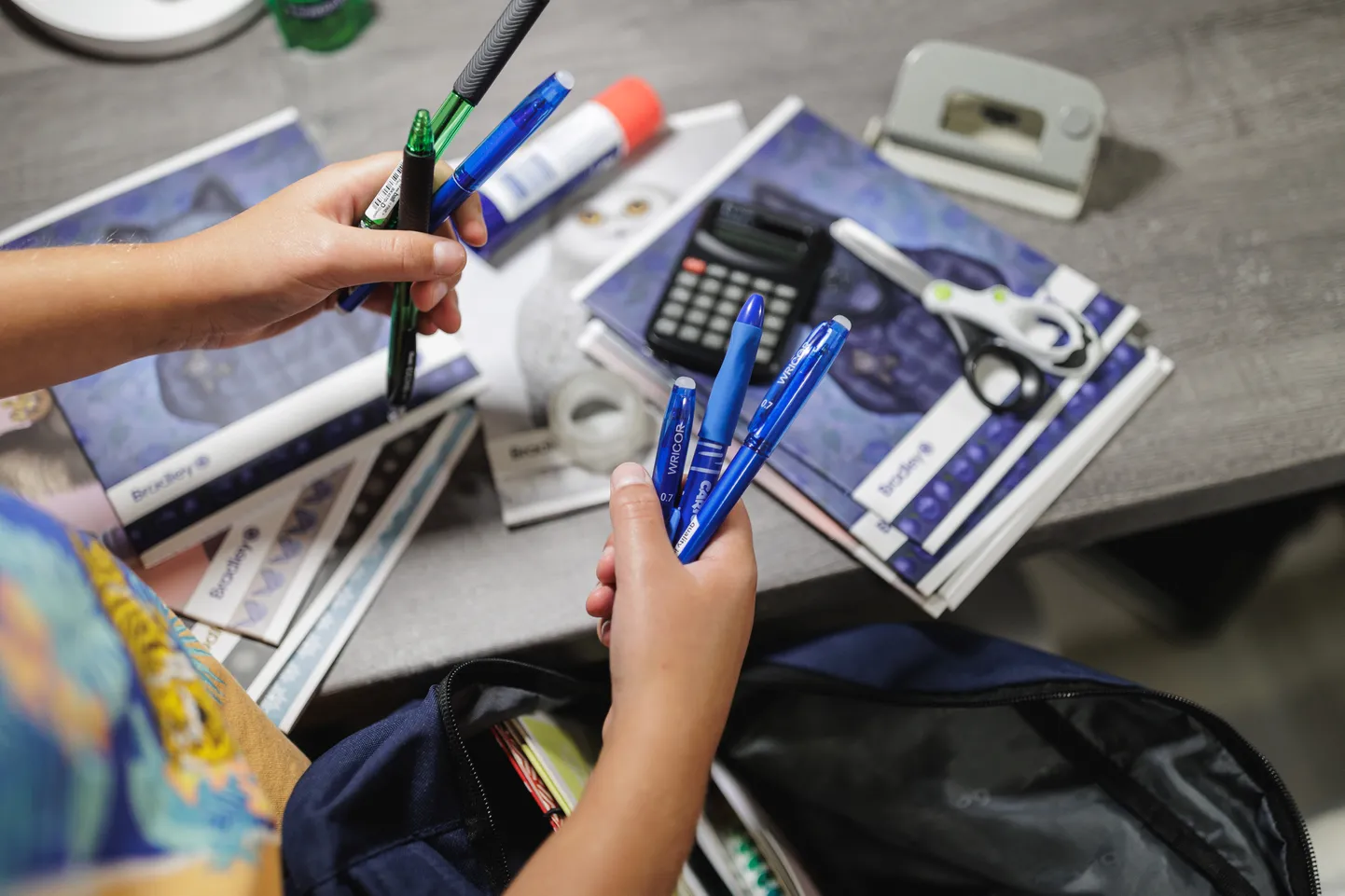 HINNAVÕRDLUS Millisest poest saab koolitarbed kõige soodsamalt?