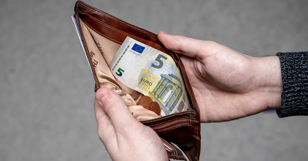 GRAAFIK Palgad kasvavad kiiresti, kuid kätte jääb varasemast vähem