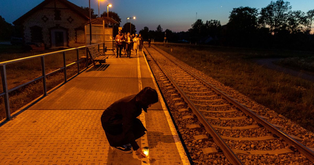 PILDID Käru ja Türi raudteejaamad said küüditamisohvrite mälestuseks ...