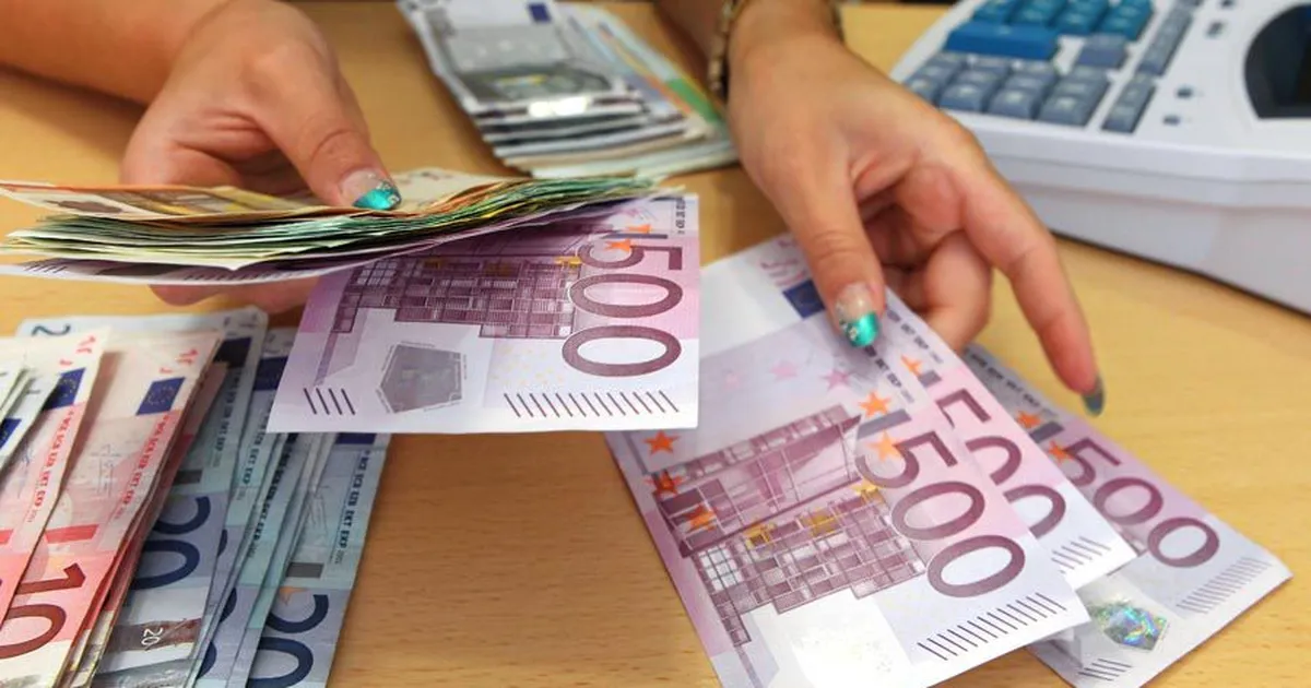 Euro tulles kadus kohustus sularaha vastu võtta