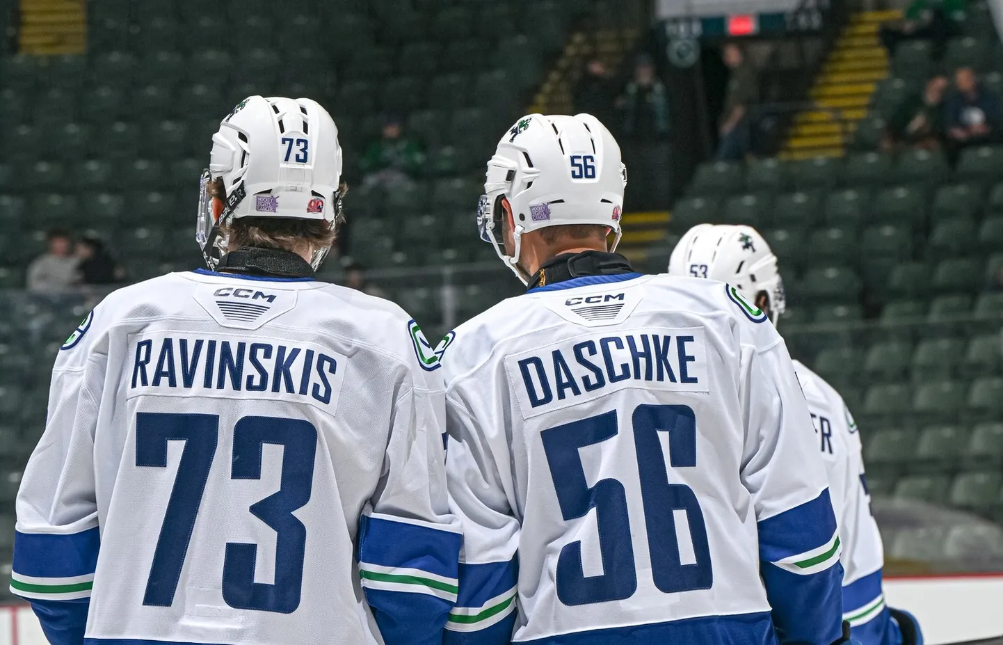 No čempiones līdz bezdibenim: Ravinskis piedalās "Canucks" smagākajā ...