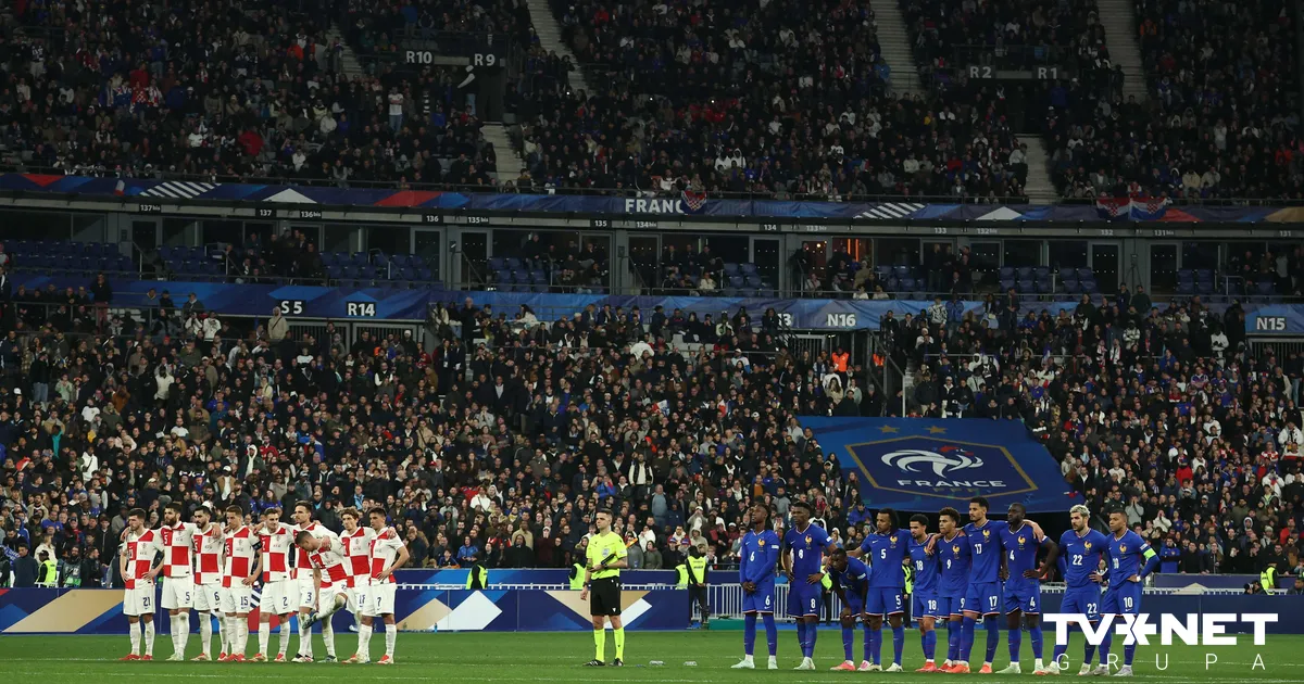 Aizturēti septiņi fani, kuri futbola mačā Parīzē demonstrēja nacistu ...