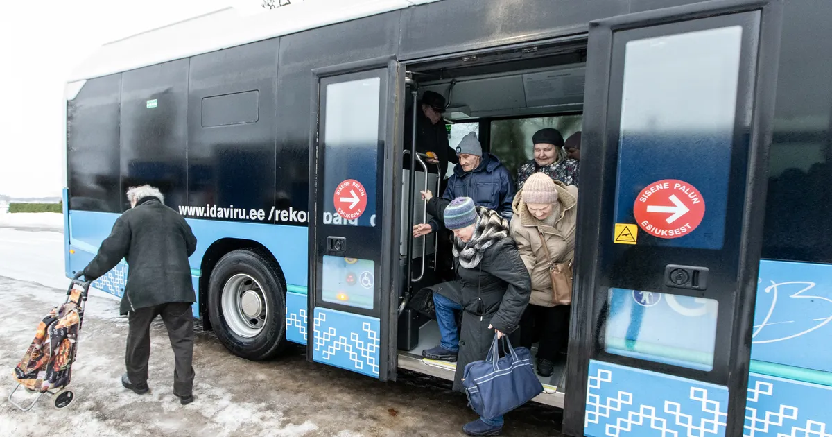 Бесплатного проезда в автобусах могут лишиться также пожилые люди и ...