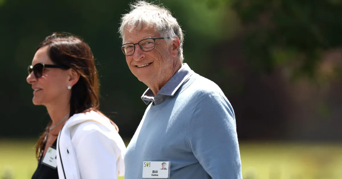 PAPARATSO Pulmakellad? Miljardär Bill Gatesi kallima sõrmes särab uhke ...