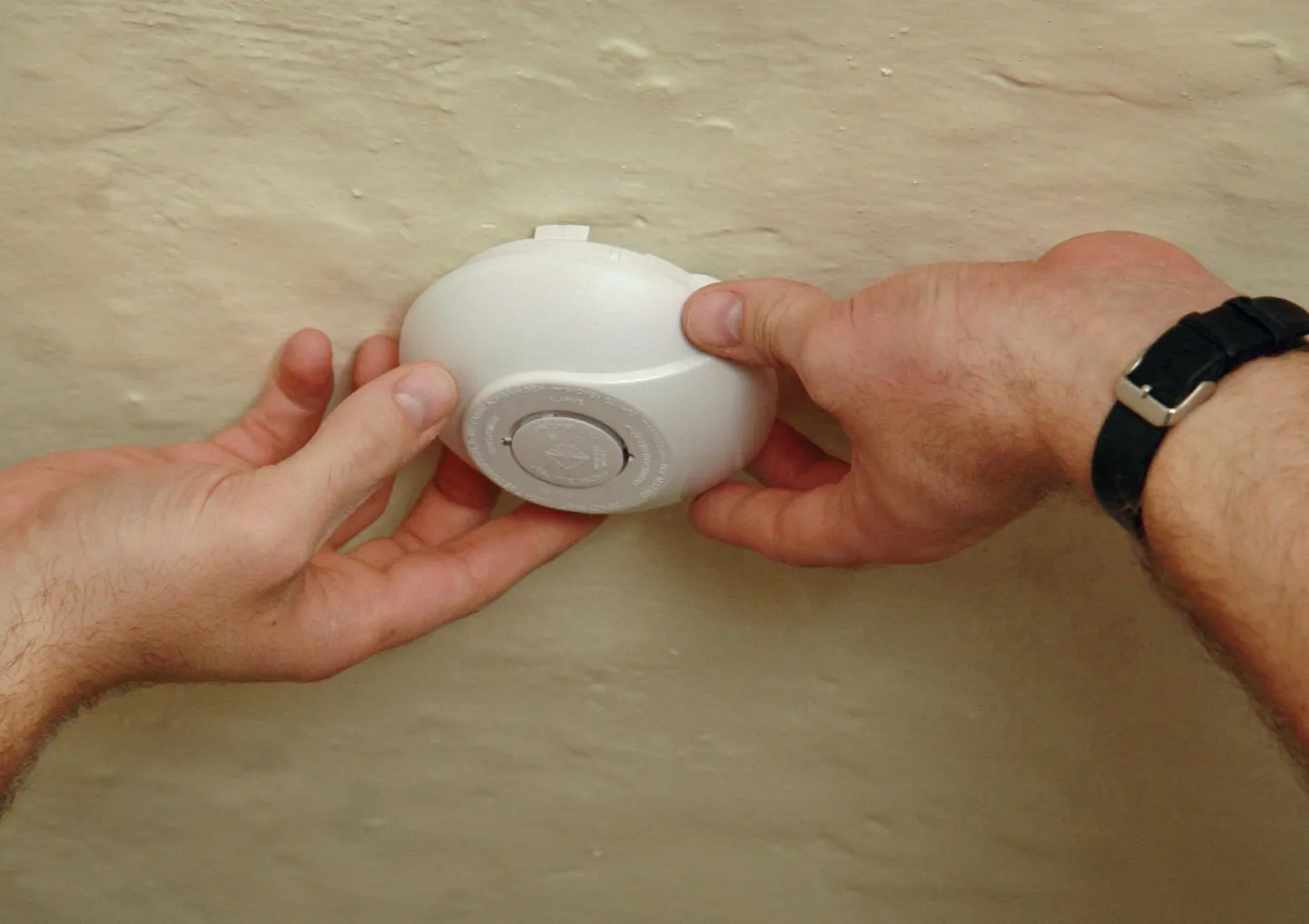 Tänu suitsuandurile pääses eakas naine hullemast