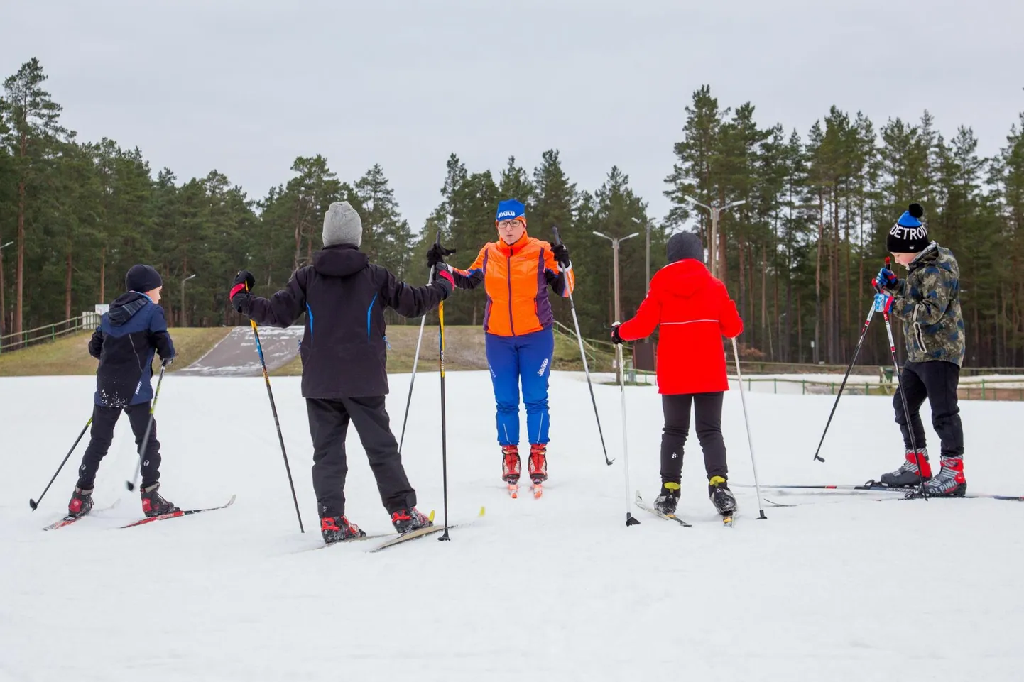 Suusatreenerid annavad terviseradadel tasuta tunde