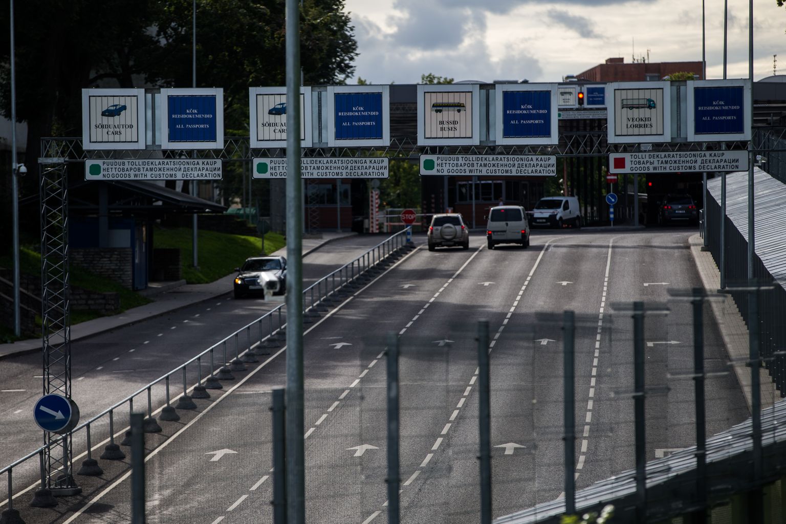 GRAAFIKUD Venemaal jagatakse nippe, kuidas teha kiirelt Eesti viisa ...