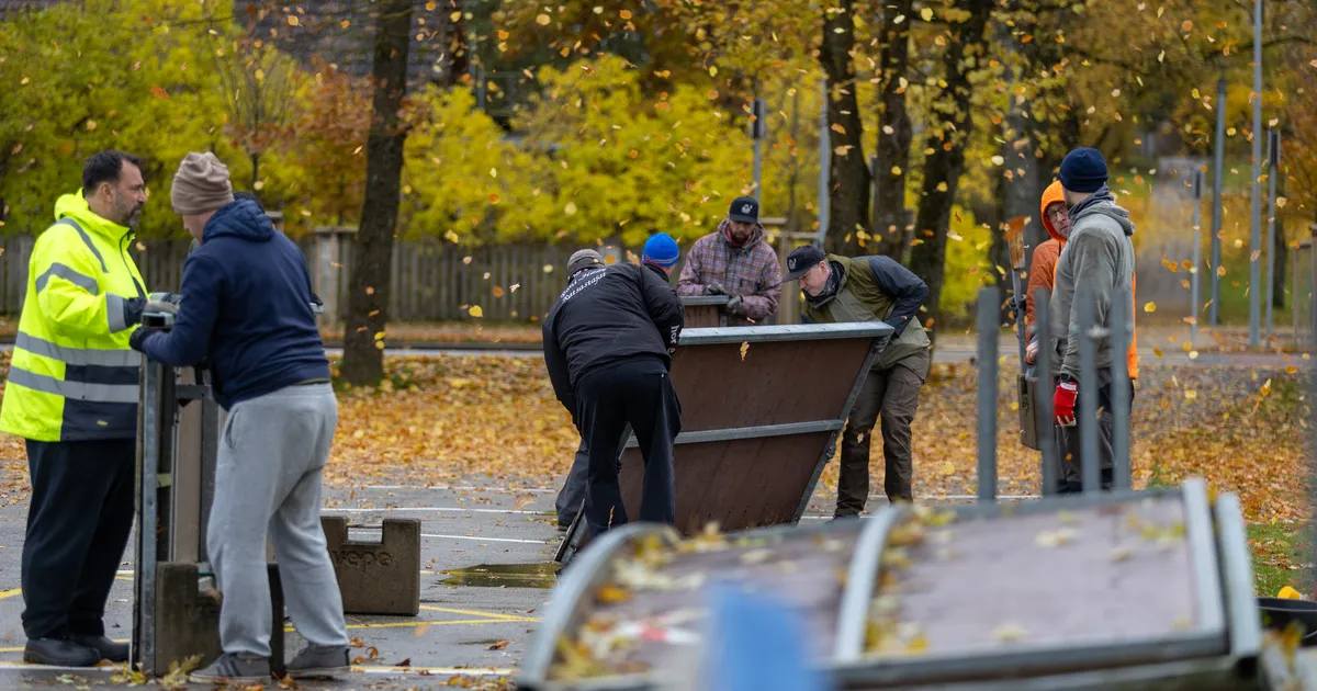 GALERII: uisuväljak tuleb Rakverre selgi talvel, aga mitte ilma muredeta